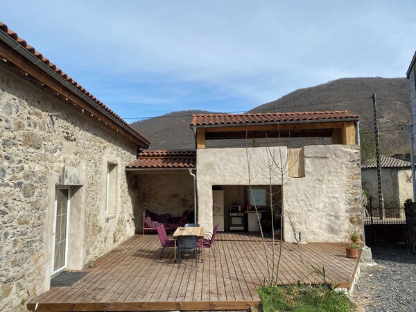 Grand Gîte De 15 Pers, Salle Des Fêtes, Salles De Jeux, Calme Et Nature. - Hautes-Pyrénées