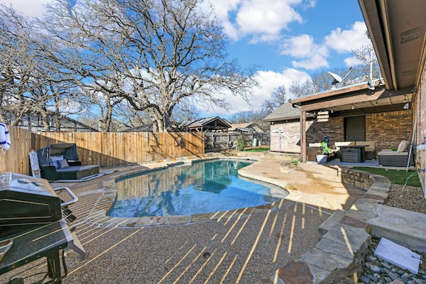 Diamond Waters Near Dfw & Stadium With Private Pool - Southlake, TX