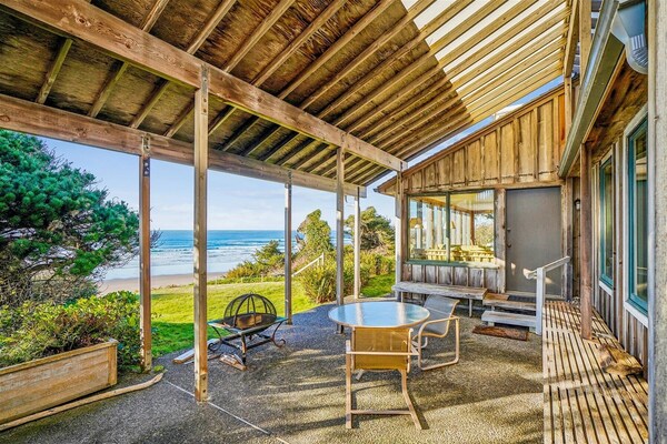 Beach Haven Arch Cape - New Oceanfront Listing! - Beachcomber Vacation Homes - Cannon Beach