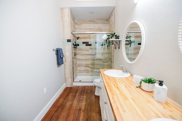 Rent The Entire Boutique Hotel In Downtown Laurel - Laurel, MS