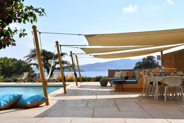 Luxury Villa Aristea, On The Sea - Antiparos
