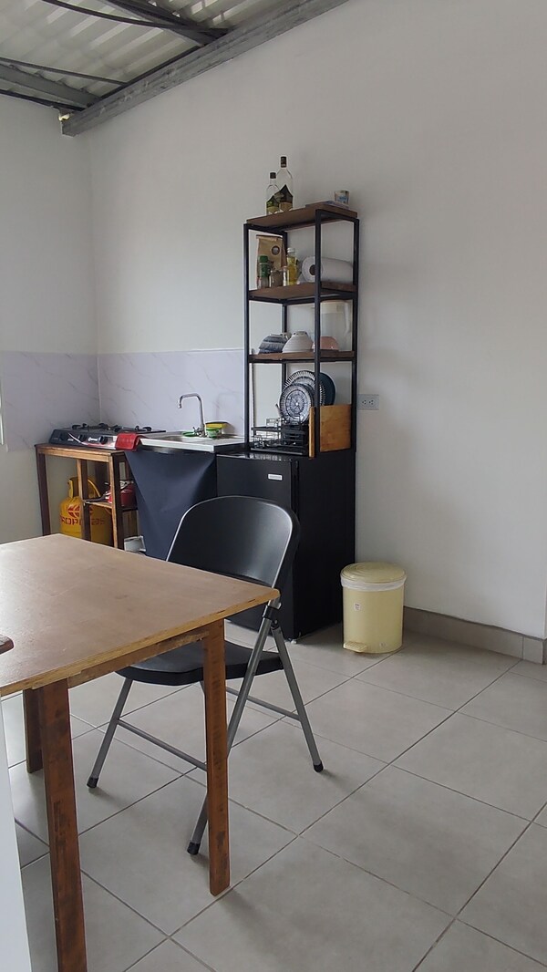 Cozy 1-bedroom Apartment In Managua With Kitchenette And Wifi - Manágua