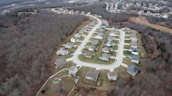 Spacious 4-bedroom Home Near Fort Leonard Wood With Fenced Backyard - Fort Leonard Wood, MO