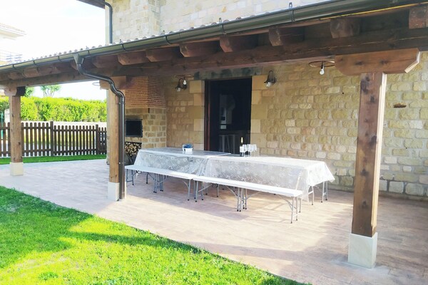 Casa Tranquila A Las Afueras Rodeada De Pinares Y Montes - Quintanar de la Sierra