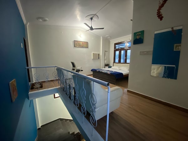 Royal Palm Villa - Kanpur
