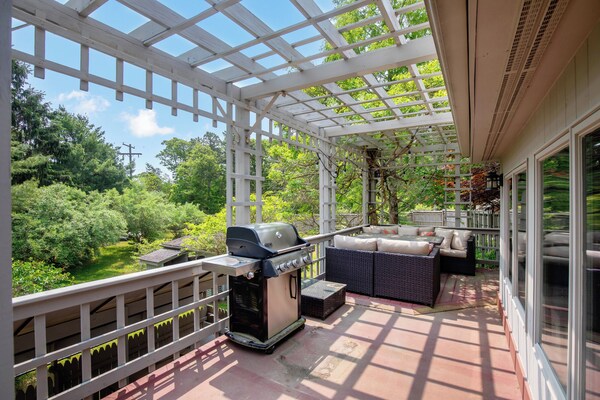 Salt River Retreat - Easy Walk To Scenic Kent's Point - Pet Friendly! - Orleans, MA