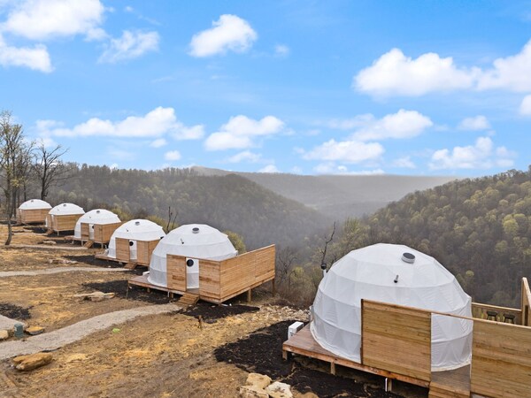 "Sunrise Summit" - Overlook Dome 004 In Rrg - 歐文