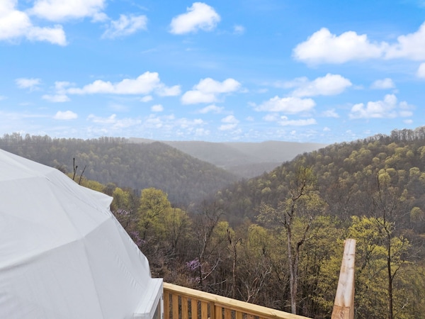 "Cloud Chaser" - Overlook Dome 005 In Rrg - Clay City, KY