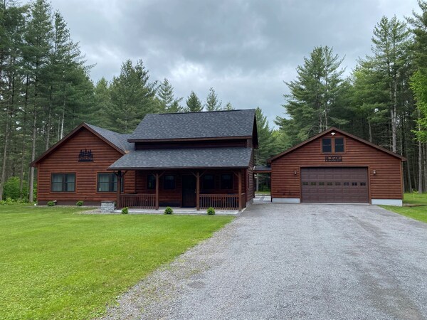 Pine View Retreat | Walk To Lake | Game Room - Chase Lake, Glenfield