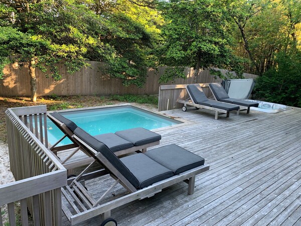Cedar Dunes - Ocean Blue Bedroom - Oakdale, NY