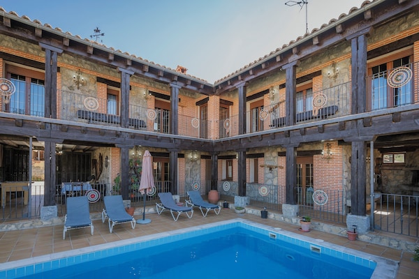 Country House 'Las Eras De Riofrio' With Mountain View, Private Pool And Wi-fi - Ávila‎
