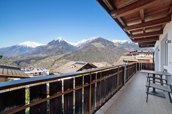 Ferienwohnung 'Preiss Typ A' Mit Bergblick, Balkon Und Wi-fi - Schenna