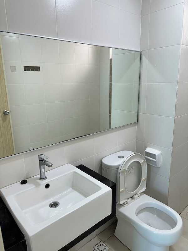 5mins To Penang Airport.charming 3-bedroom Condo.wifi In Delightful Bayan Lepas - Teluk Kumbar