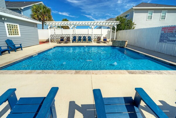 Sleeps 14 W/ Pool, Mins To The Beach | Two Condos At Costa Bahia - Port Aransas, TX