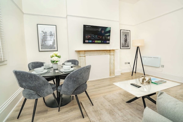 The Cheltenham Suites - Fabulous 2 Bed Apartment - Winchcombe