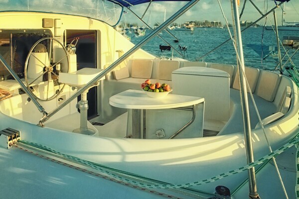 Sail On A Unique Catamaran - Explore Authentic Villages & Calm Waters - Purmerend