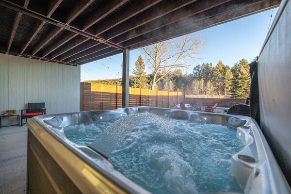 Fireside Haven | Hot Tub + Downtown Walkable - Custer, SD