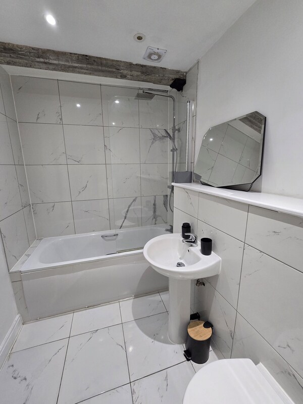 Canalside Period Conversion - Burnley