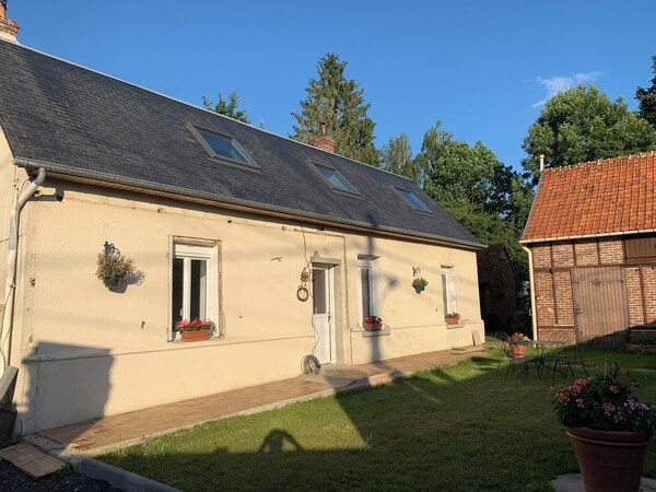 Maison De Campagne Rénovée . - Breteuil