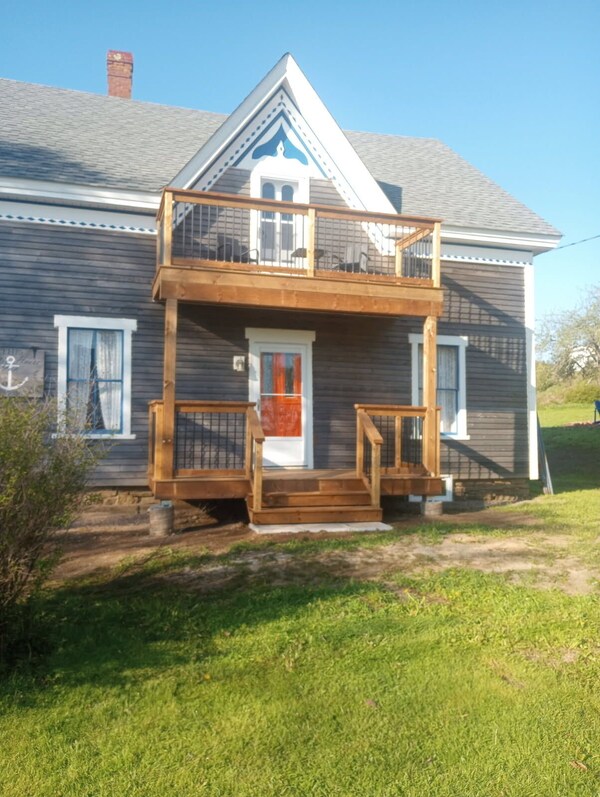 The Hattie House Bay Of Fundy/cottage - Nova Scotia