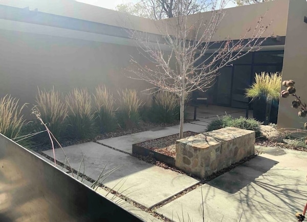 Contemporary Casita In Santa Fes Historic East Side - Santa Fe, NM