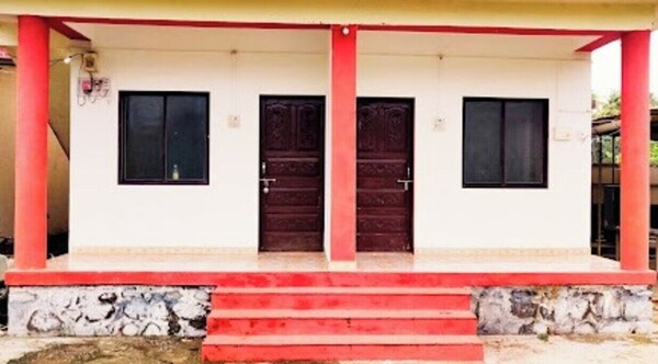 Cool & Pleasent Stay In Natutre @ Dakwe Cottage With Delicious Food , Near Beach - Alibag