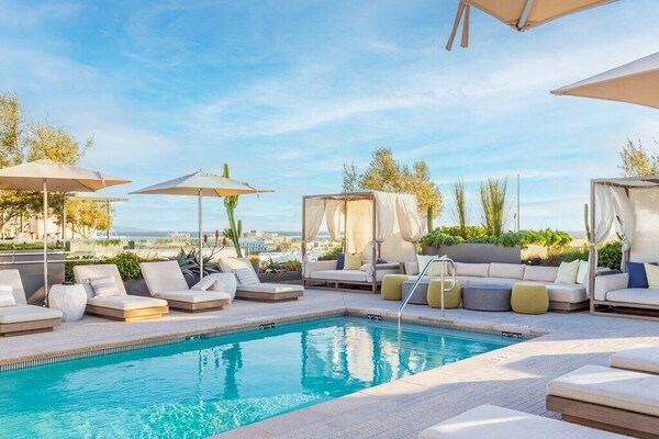 The Rose Quartz Luxe Condo Rooftop Pool & Sauna Steps To 3rd Street Promenade - Rustic Canyon - Los Angeles