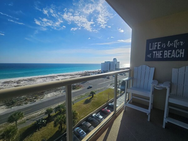 Gulf-front Paradise: 2-bedroom, 2-bath Retreat With Stunning Views! - Pensacola Beach, FL