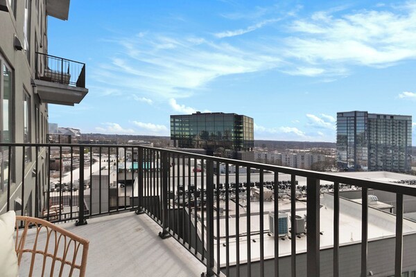 Luxurious Living Midtown/free On Site Parking! - Atlanta