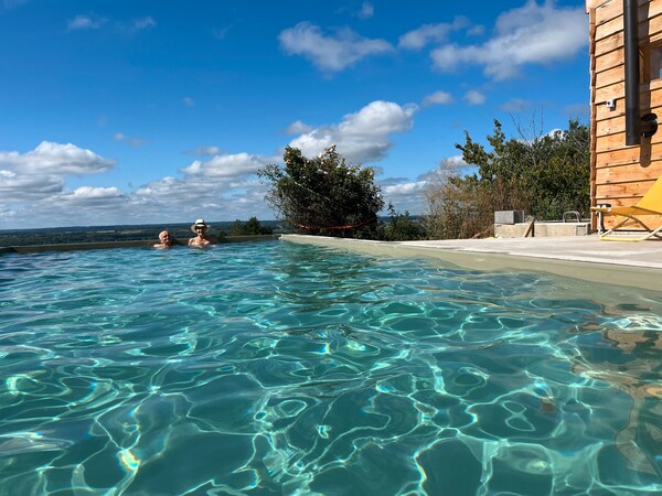 Havre De Paix Au Cœur De Lentre-deux-mers : Gîte De Charme Avec Piscine, Sauna Et Nature Préservée - Marmande