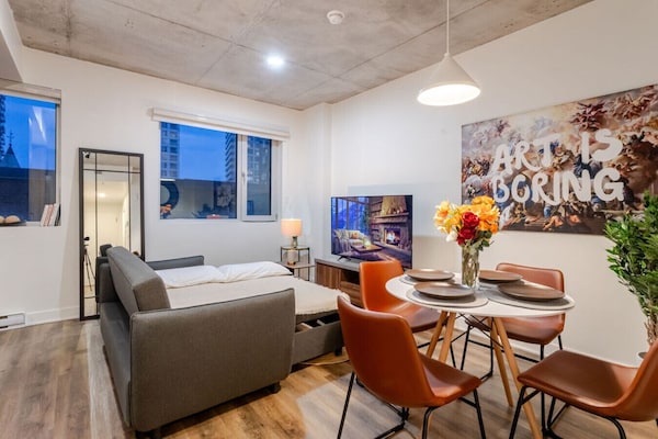 Cute 1bdr Apt; Ste-catherine - Mtl Live Spot - Montreal