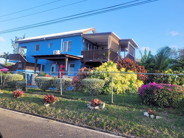 3-bedroom Apartment In Fantastic St. Johns With Ac, Wifi - Antigua and Barbuda