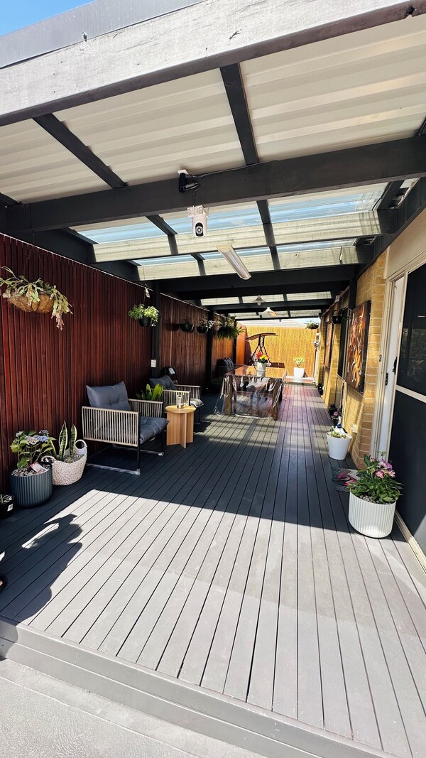 Cozy Share Room Near Deer Park Train Station - Melbourne