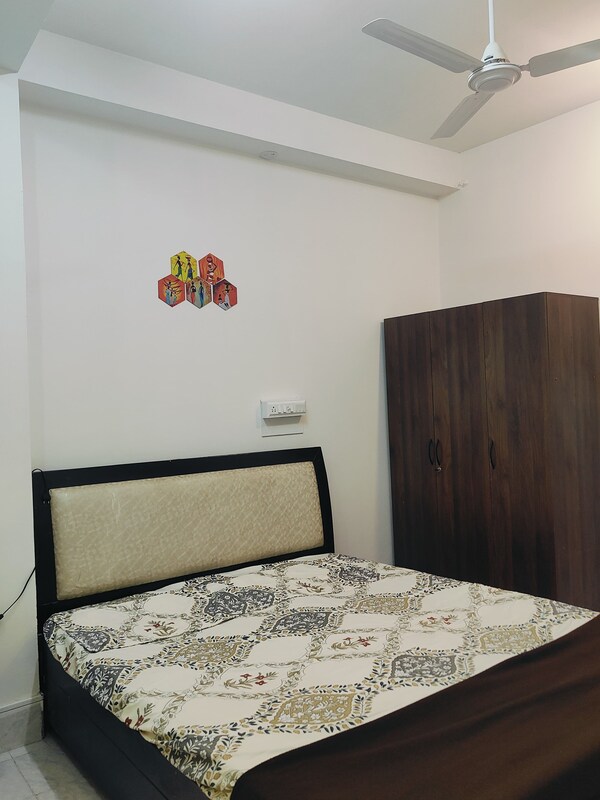 2bhk Domlur - Bangalore