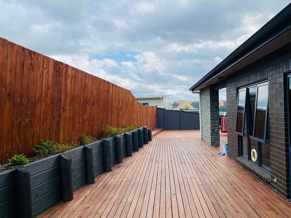 Cosy Retreat From Busy Hassle Bussle Of City. Come Relax At Mountain View House. - Kaukapakapa