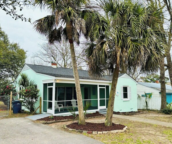 15 Ave · Ocean Breeze Cottage Pet Friendly - Myrtle Beach, SC