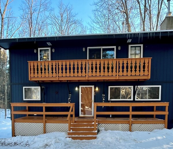 Noco Spacious Fido Friendly Sleeps 19 Hot Tub Game Room - North Conway, NH