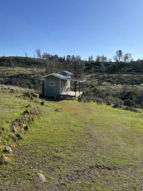 Charming Tiny House In Paradise With Gorgeous Views Of The Sutter Buttes. - Paradise, CA