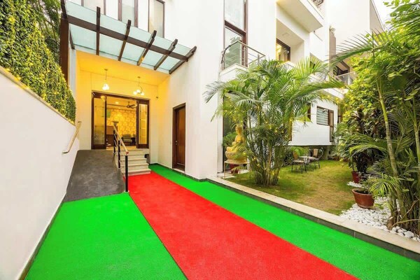 Calm Living In The City - Gurugram