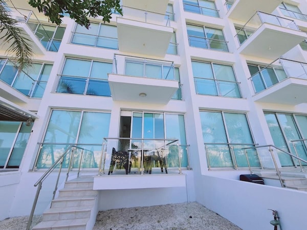 Coralli Privileges Apt - Протарас