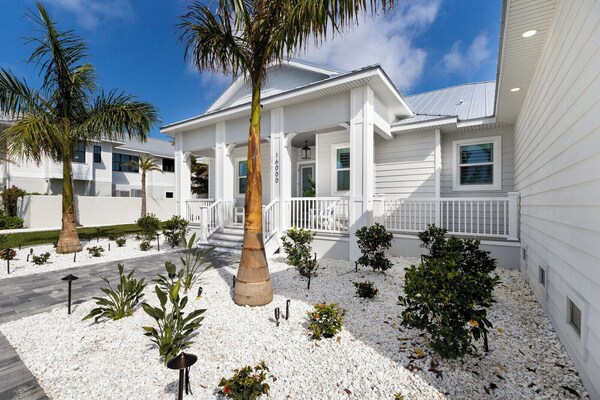 Experience Luxury | Private Pool | Boca Grande, Pet Friendly | Sleeps 10 - Boca Grande, FL