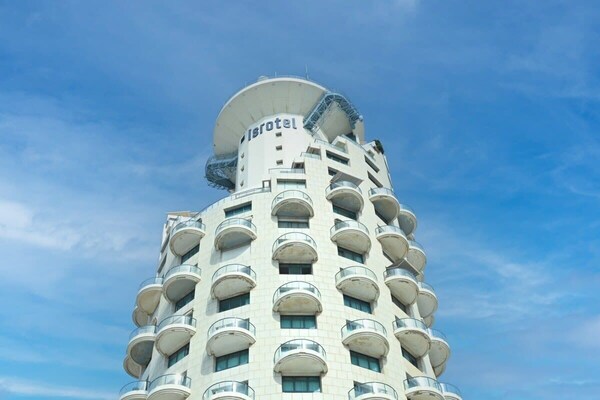 Modern 2br Condo W/ Sea Views @ Isrotel By Holyguest - Tel-Aviv