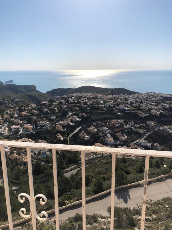 Attractive 3-bedroom, 2-bath Duplex. Parking.   Cumbre Del Sol - Cumbre del Sol
