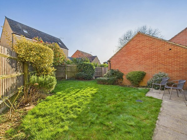 *New* Prestbury Place | Racecourse | Free Parking - Cotswolds