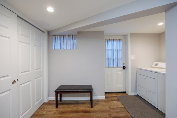 Charming 1-bedroom Apt With Wifi, Ac In Soothing Seaford - Massapequa, NY