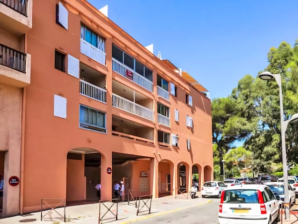 Charmant T2 Avec Terrasse à Saint Aygulf - Idéal Pour 3 Personnes - ibis budget Fréjus Capitou A8
