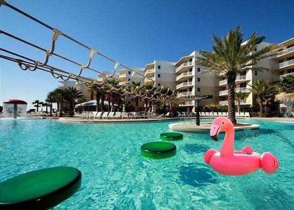 Now Booking For Summer! Top Shelf ~ Waterscape C606 Courtyard - Fort Walton Beach, FL