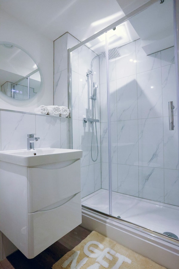 Seaside Stay - Ramsgate Flat- New Build, Underfloor Heating, Prime Location,wifi - Broadstairs