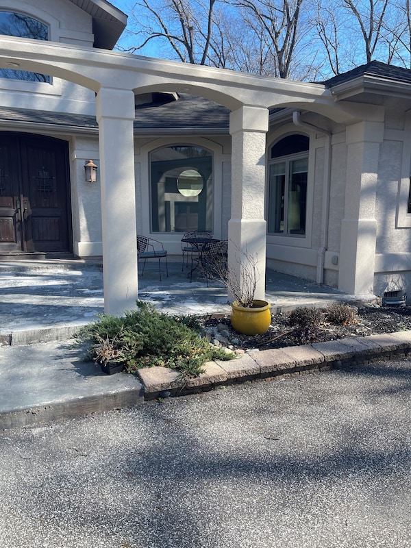 Fabulous Home 4-bedroom 3 Full Baths And Indoor Pool-spa/nature Lovers Vibe! - Rowan University, Glassboro