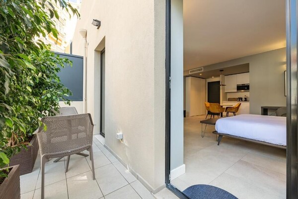 Karalin Sonnino Suite Cuádruple Con Balcón - Cagliari